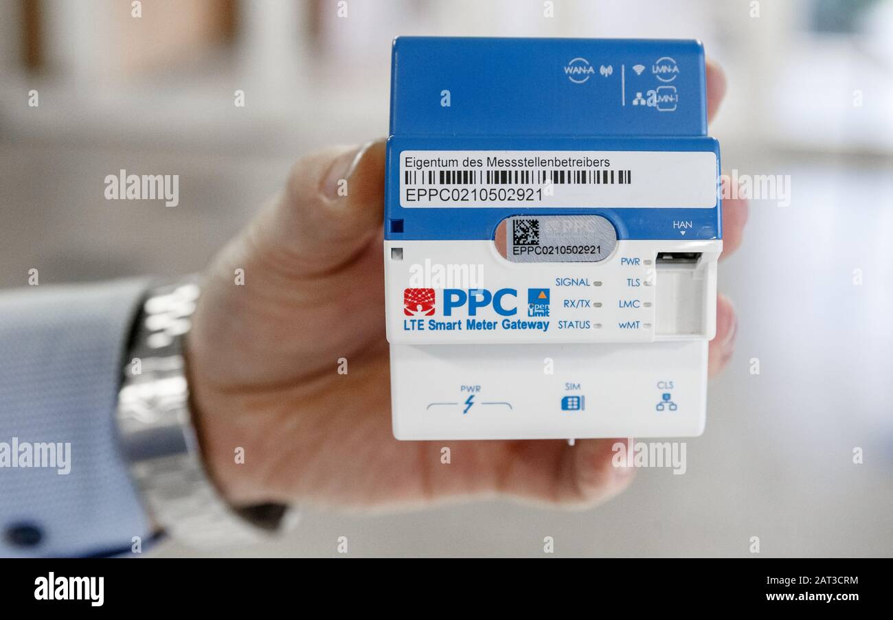 Smart meter gateway hi-res stock photography and images - Alamy