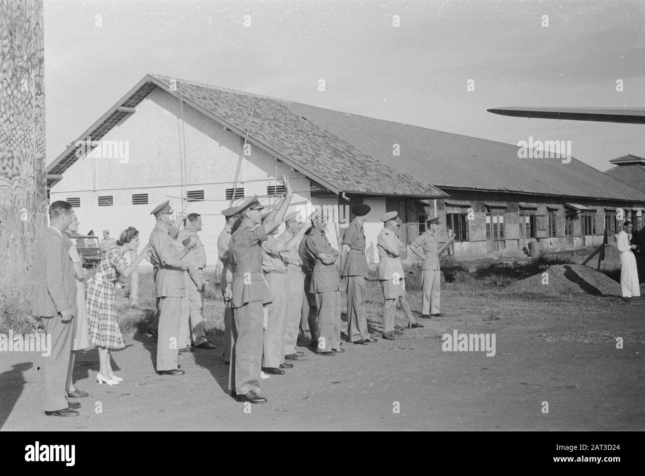 Departure Colonel C.H.J.F. van Houten (vml. Adjutant General) He is ...