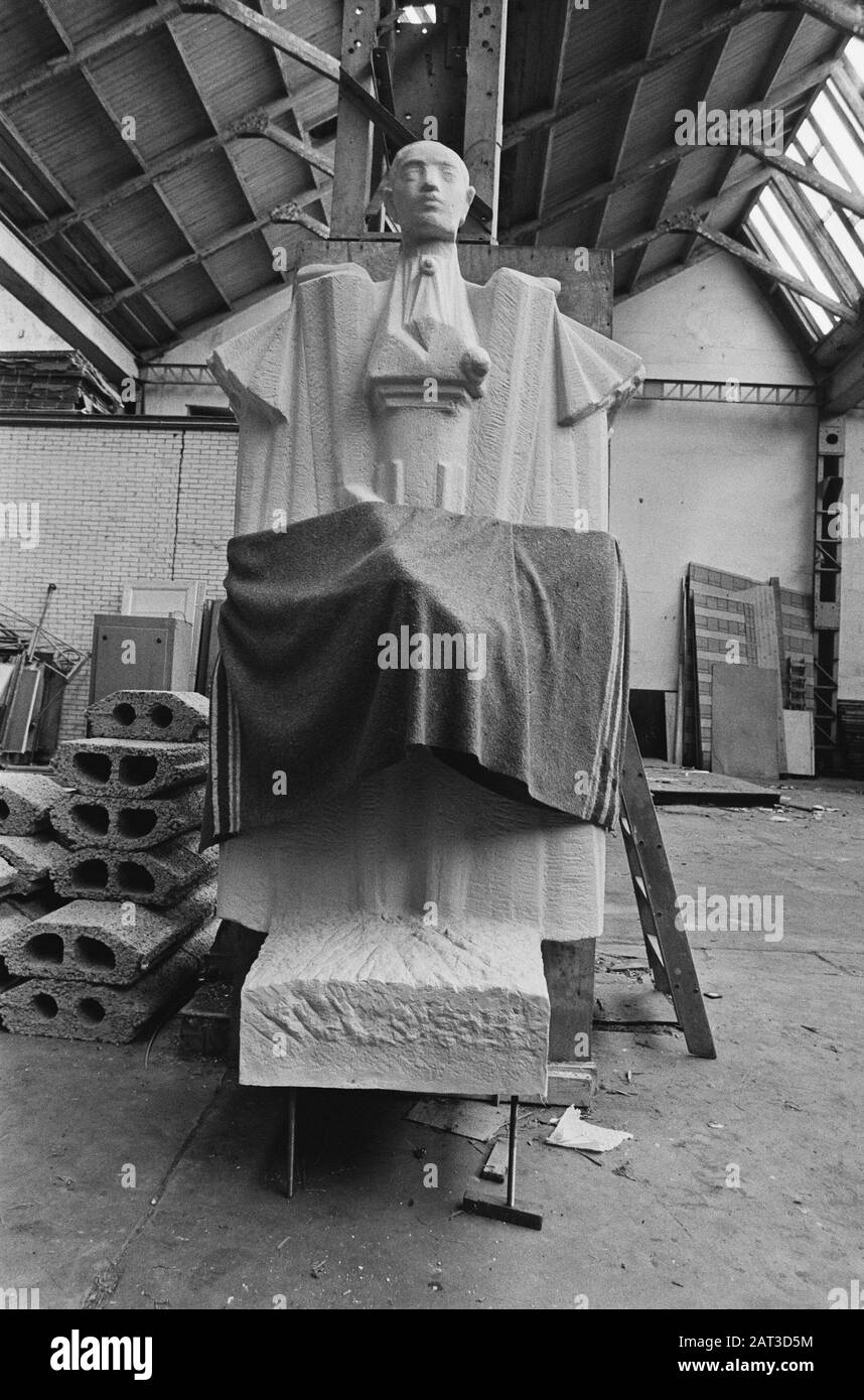 Hildebrand monument made of plastic; nine images of Hildebrand made of ...