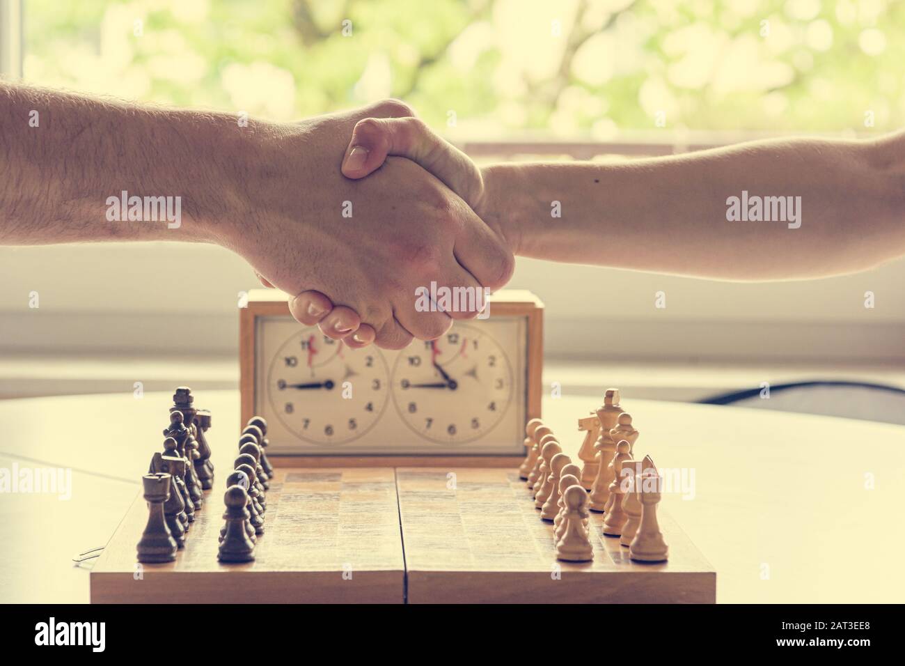 Chess competition hand shake hi-res stock photography and images - Alamy