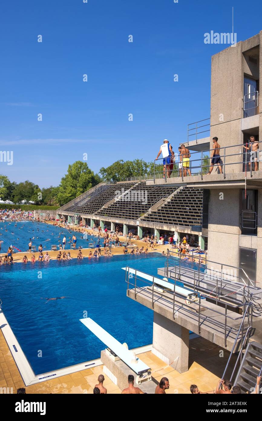 Olympic stadium berlin swimming pool hi-res stock photography and ...
