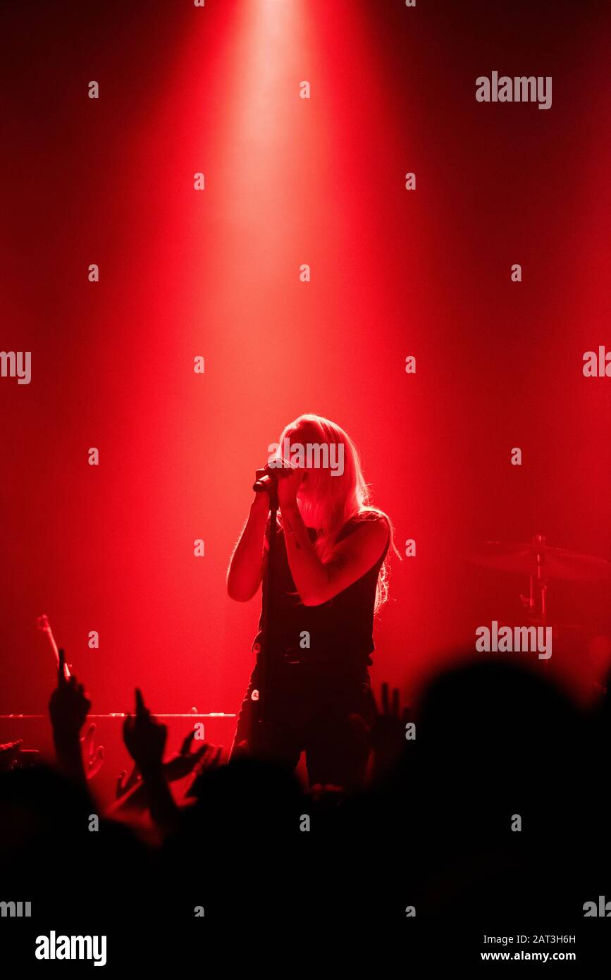 Pvris singer hi-res stock photography and images - Alamy