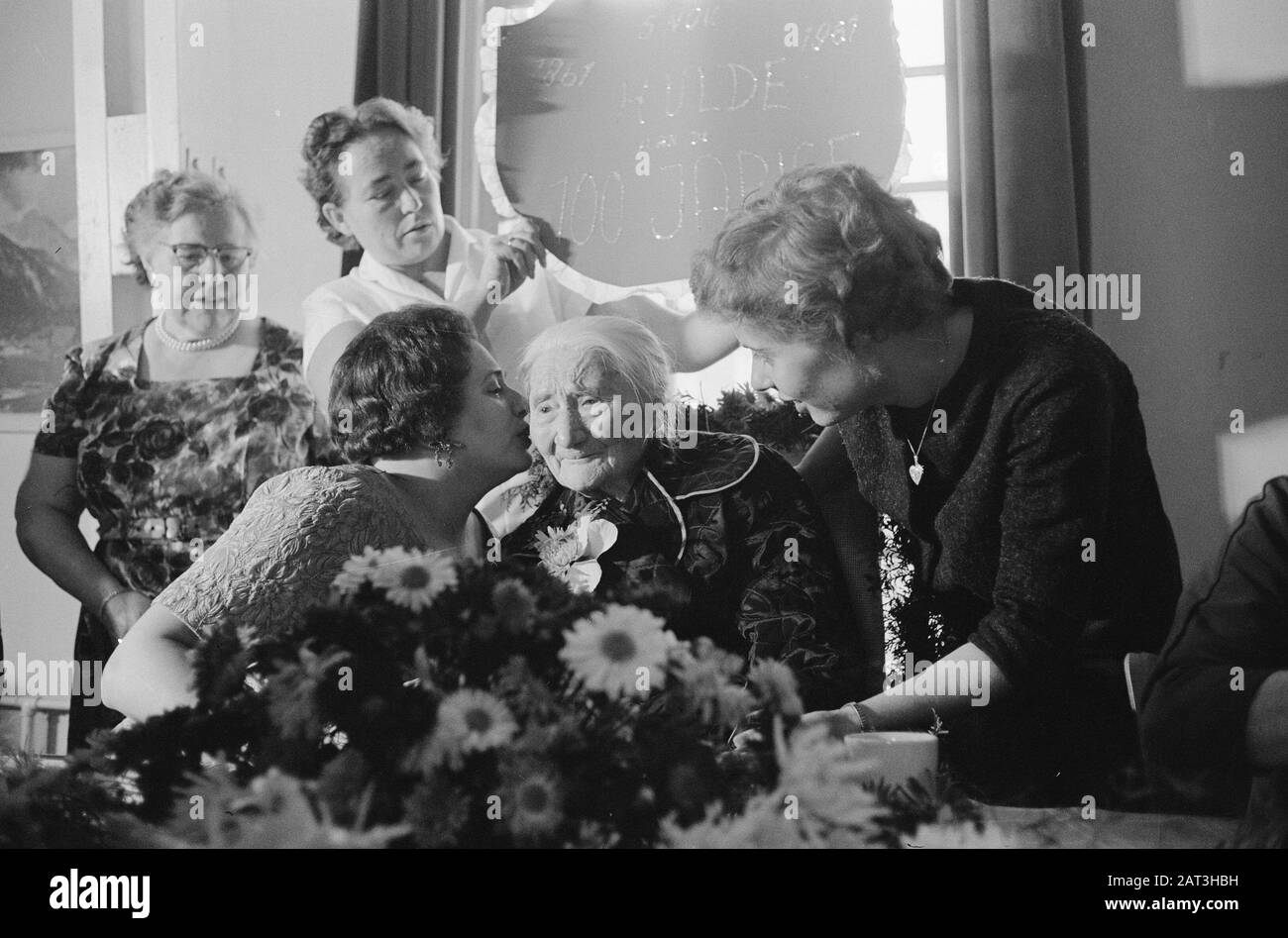 Old hundred Black and White Stock Photos & Images - Alamy