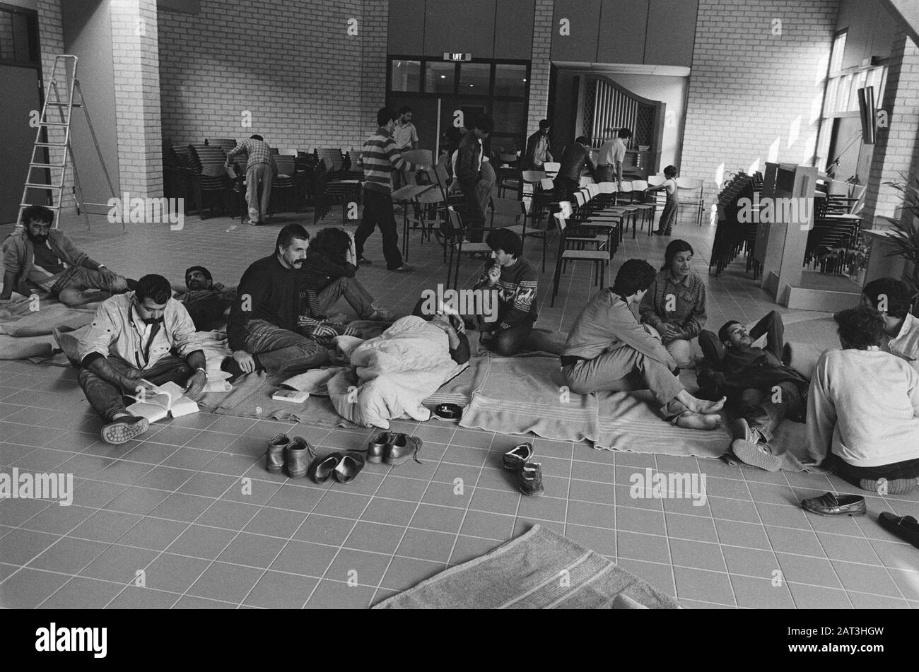 Hunger strike Iranians continued in Lukas church against admission ...