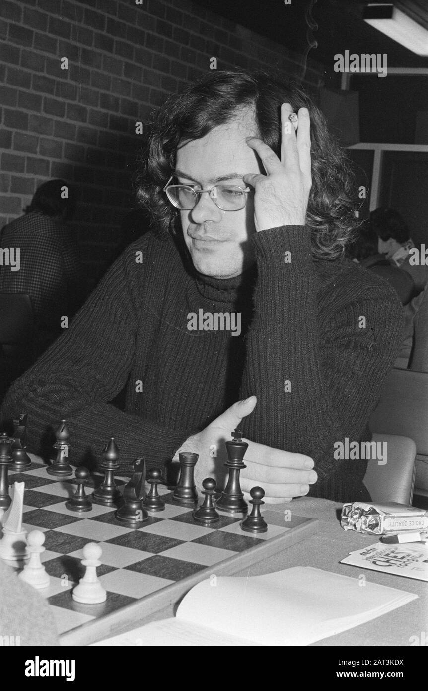 Block Chess Tournament (fifth round); 7, 8: Ree in action Date: 21 ...