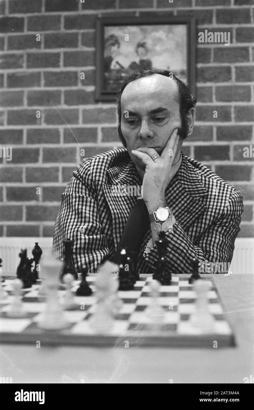 Block Chess Tournament, 9th round; Portic in action Date: 30 January ...