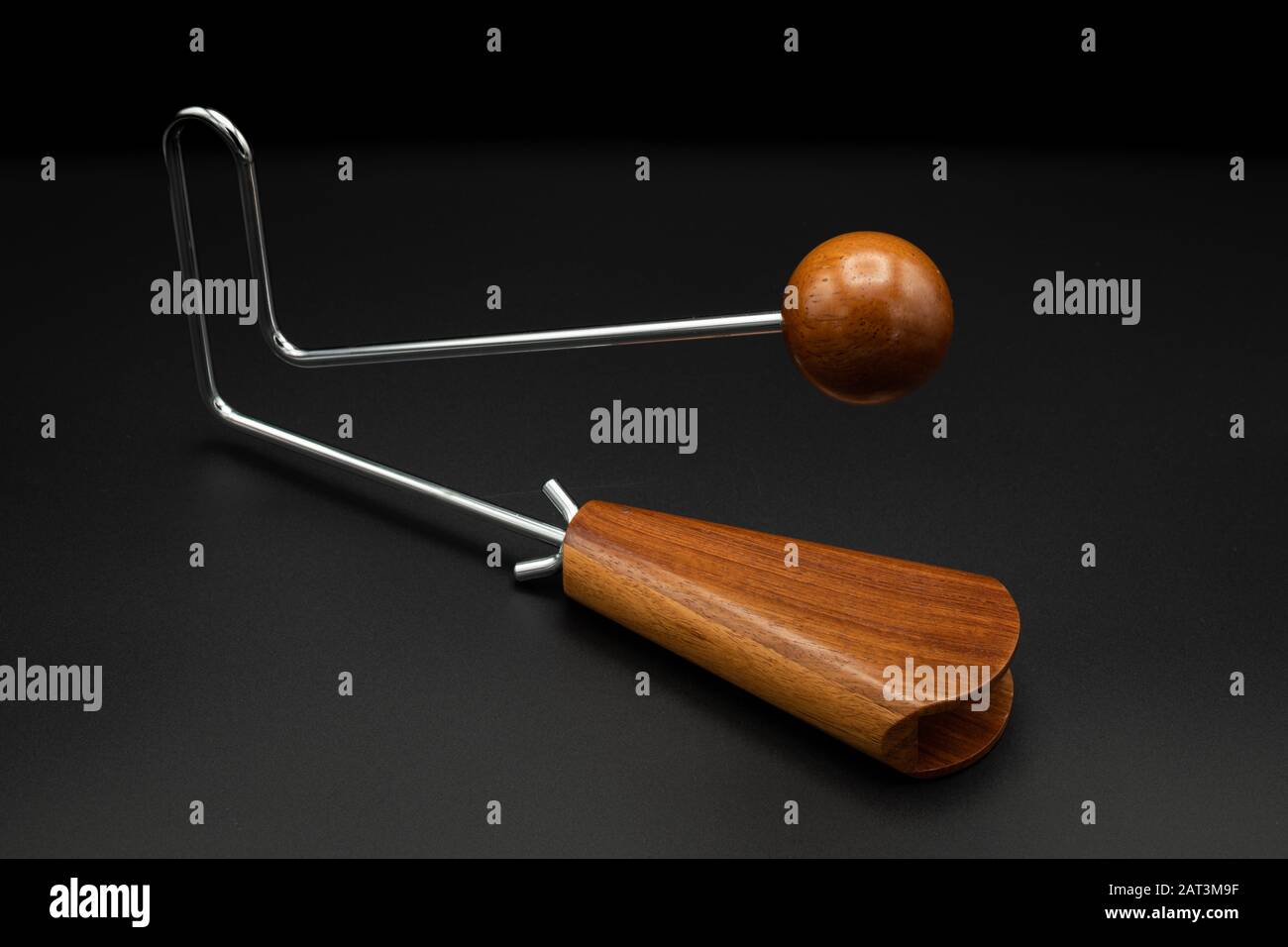 Jawbone of a donkey hi-res stock photography and images - Alamy