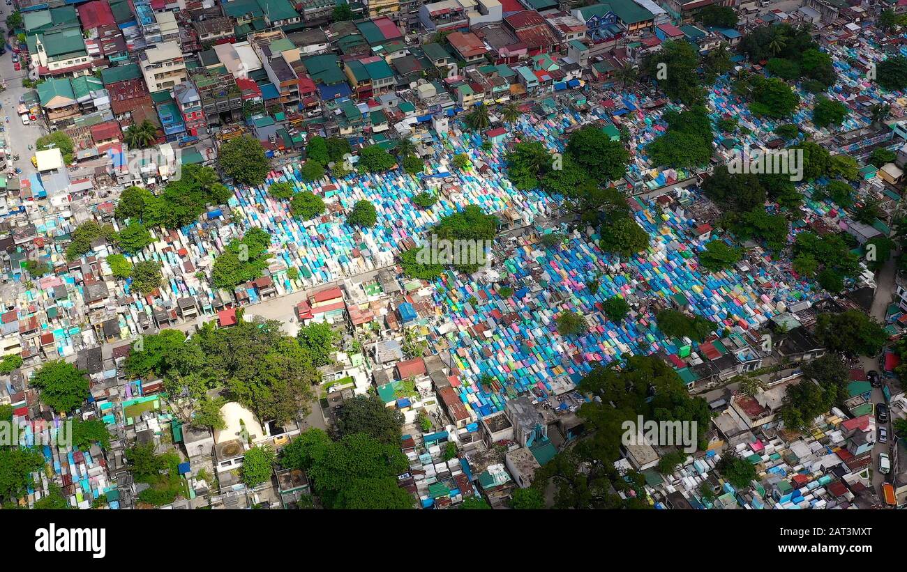 The northern cemetery in Manila with many graves and crypts in the city ...