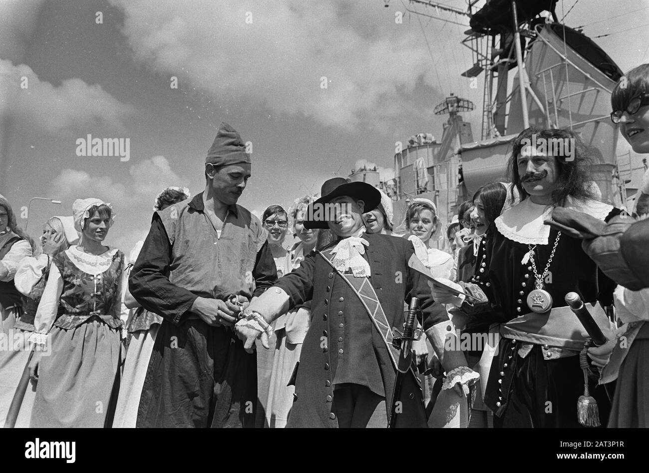 Right admiral de ruyter hi-res stock photography and images - Alamy