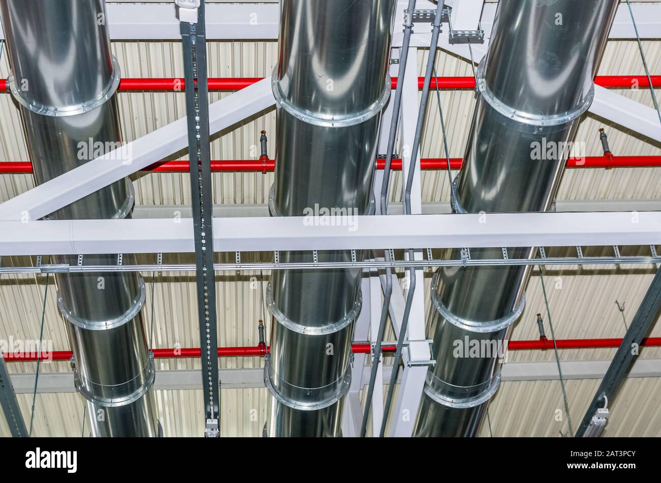 Construction and engineering plant hi-res stock photography and images ...