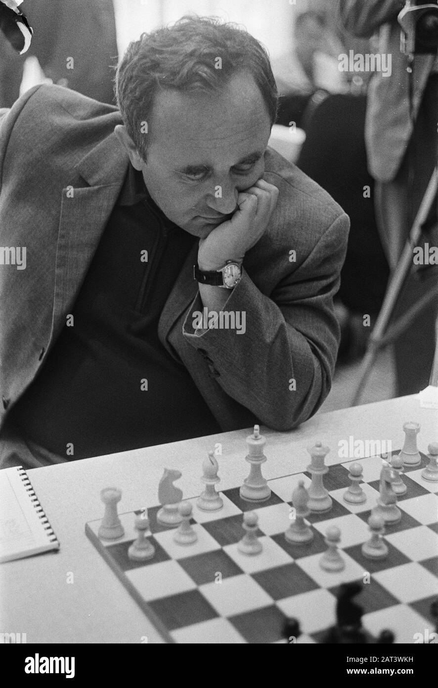 Ibm chess tournament amsterdam hi-res stock photography and images - Alamy