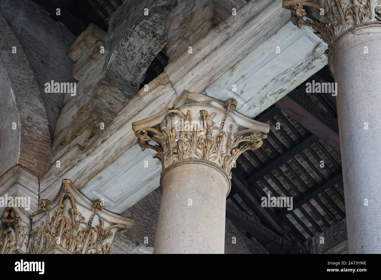 Rome colum hi-res stock photography and images - Alamy