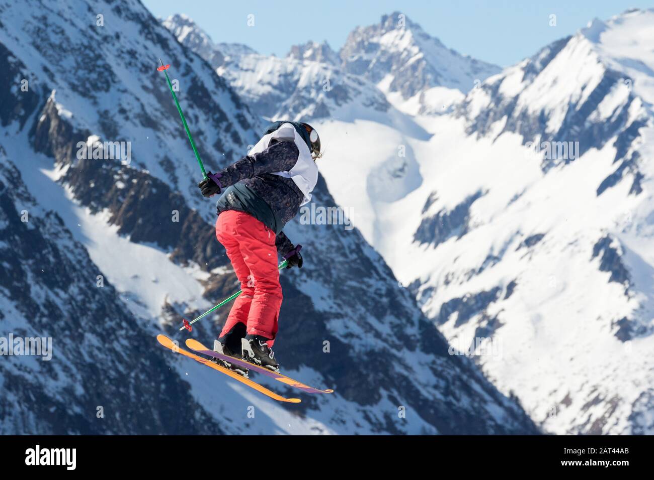 Acrobatic jump ski competition hi-res stock photography and images - Alamy