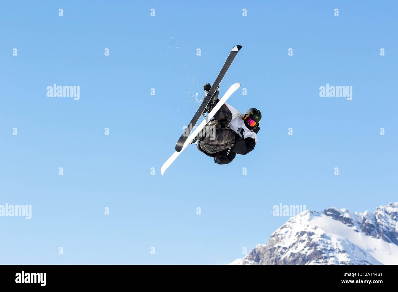 Acrobatic jump ski competition hi-res stock photography and images - Alamy