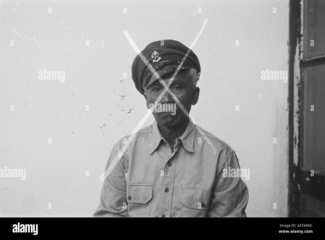 Pass Photos VI [Indonesian or Indian old man (KNIL military) with ...