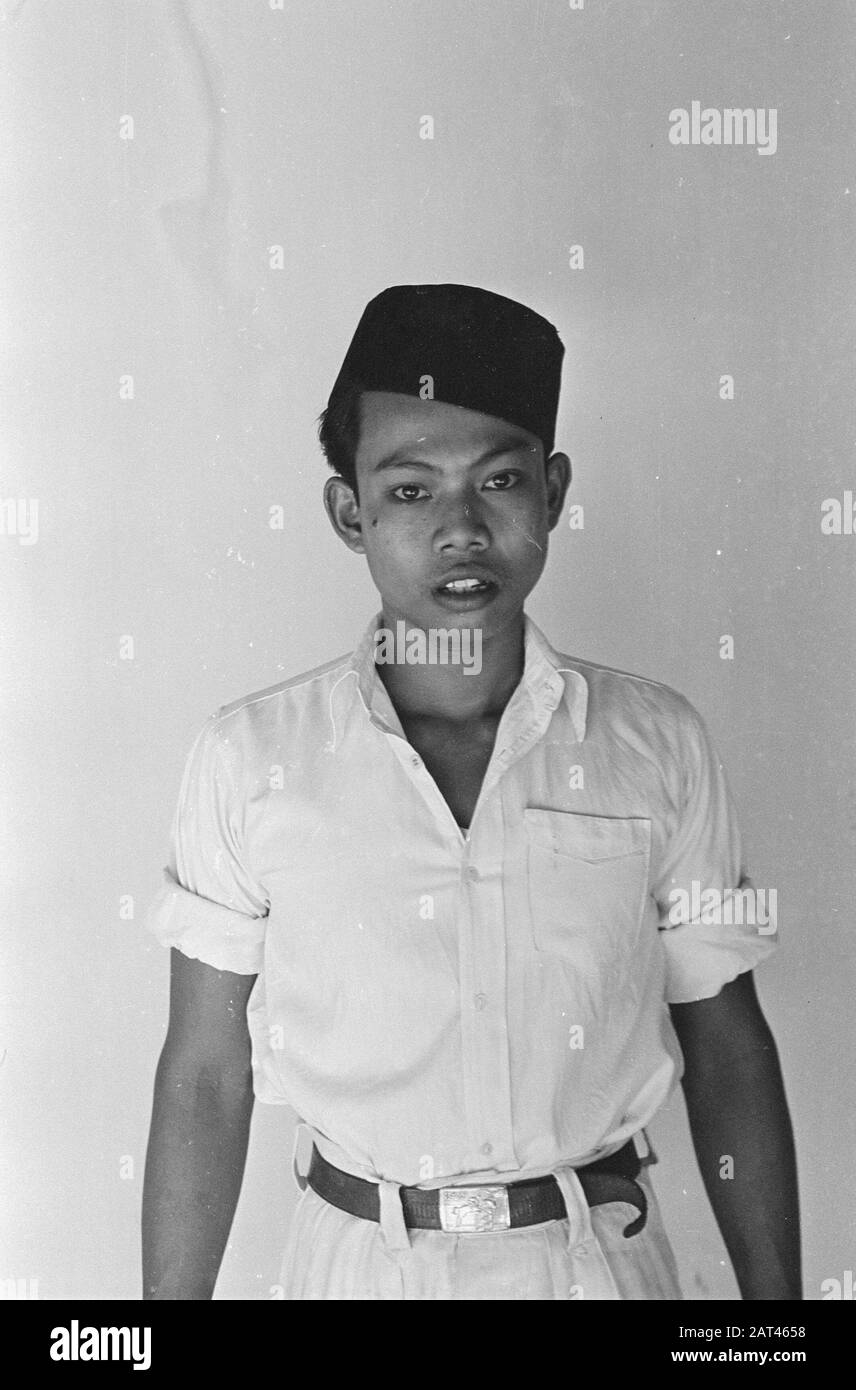 Staff Cabinet L.L. and recording General Spoor [and Mrs. Spoor DK ...