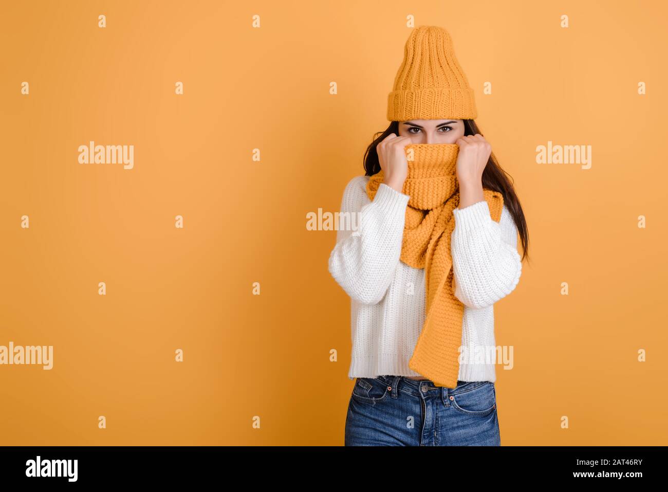 Woman scarf covering nose mouth hi-res stock photography and images - Alamy