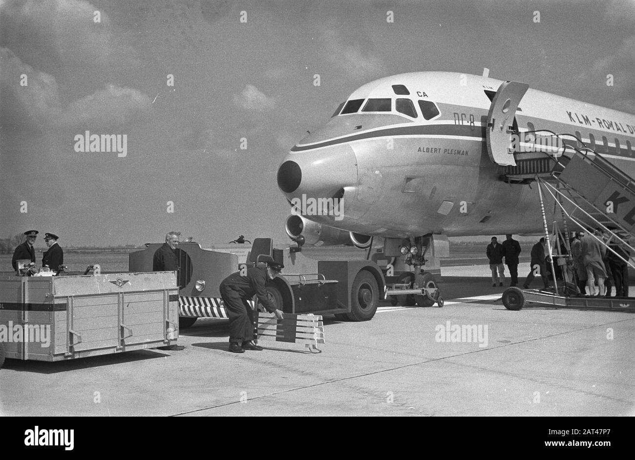 Runway 06 24 hi-res stock photography and images - Alamy