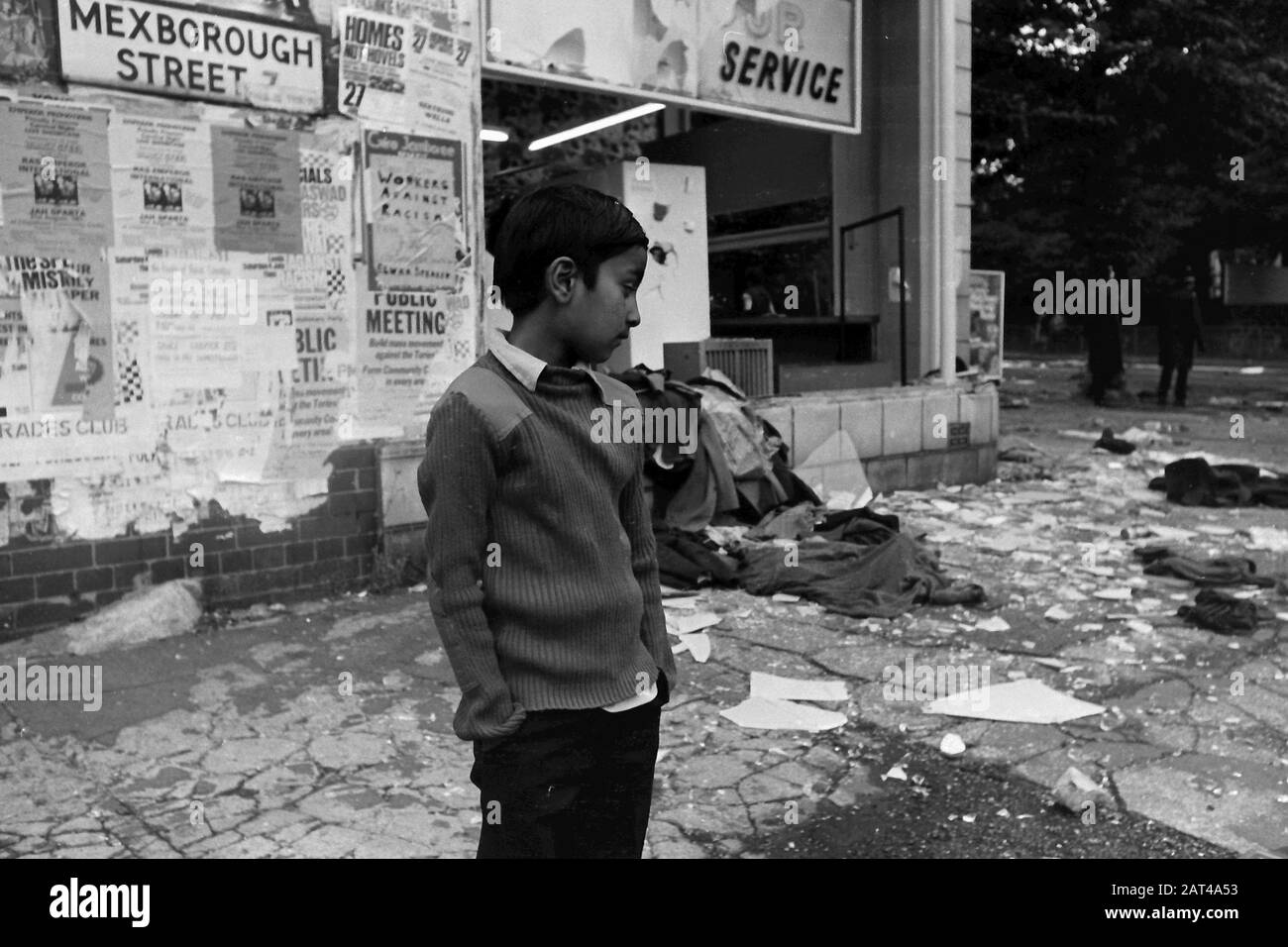Uk riots 1981 hi-res stock photography and images - Alamy