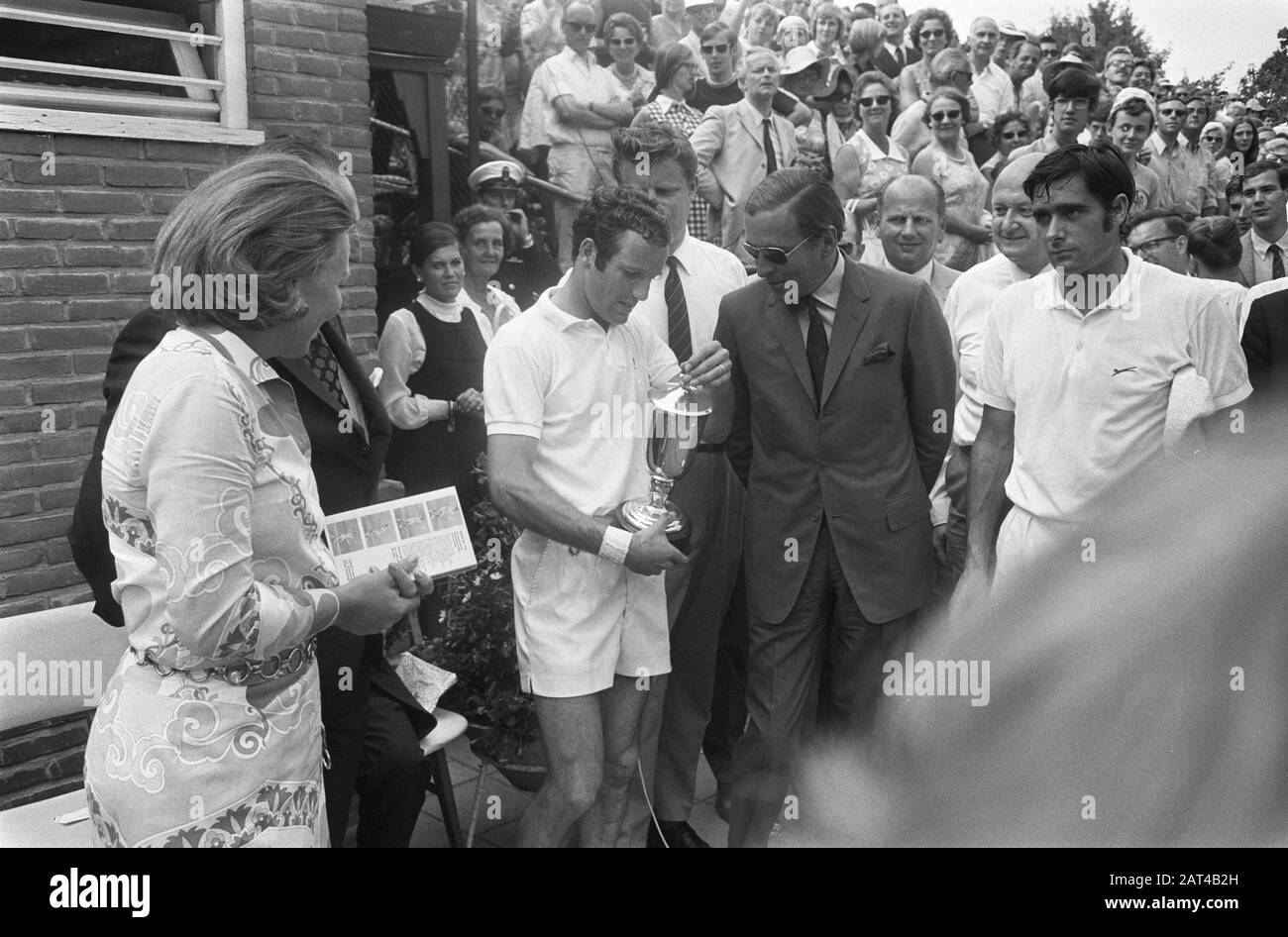 Tennis tournament milkhouse hi-res stock photography and images - Alamy