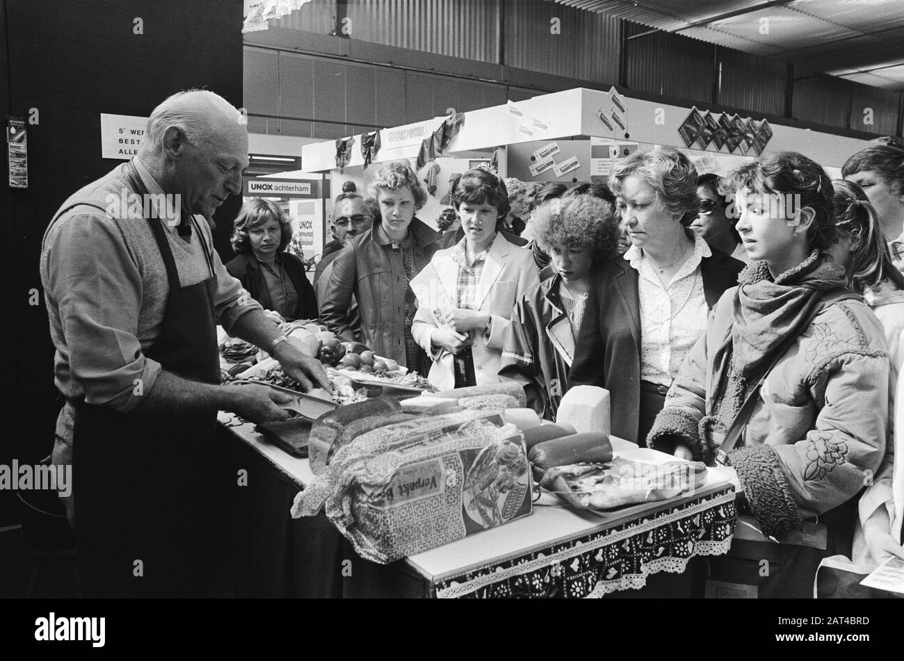 International Household Fair in RAI Amsterdam. 11.12 Bush at ...