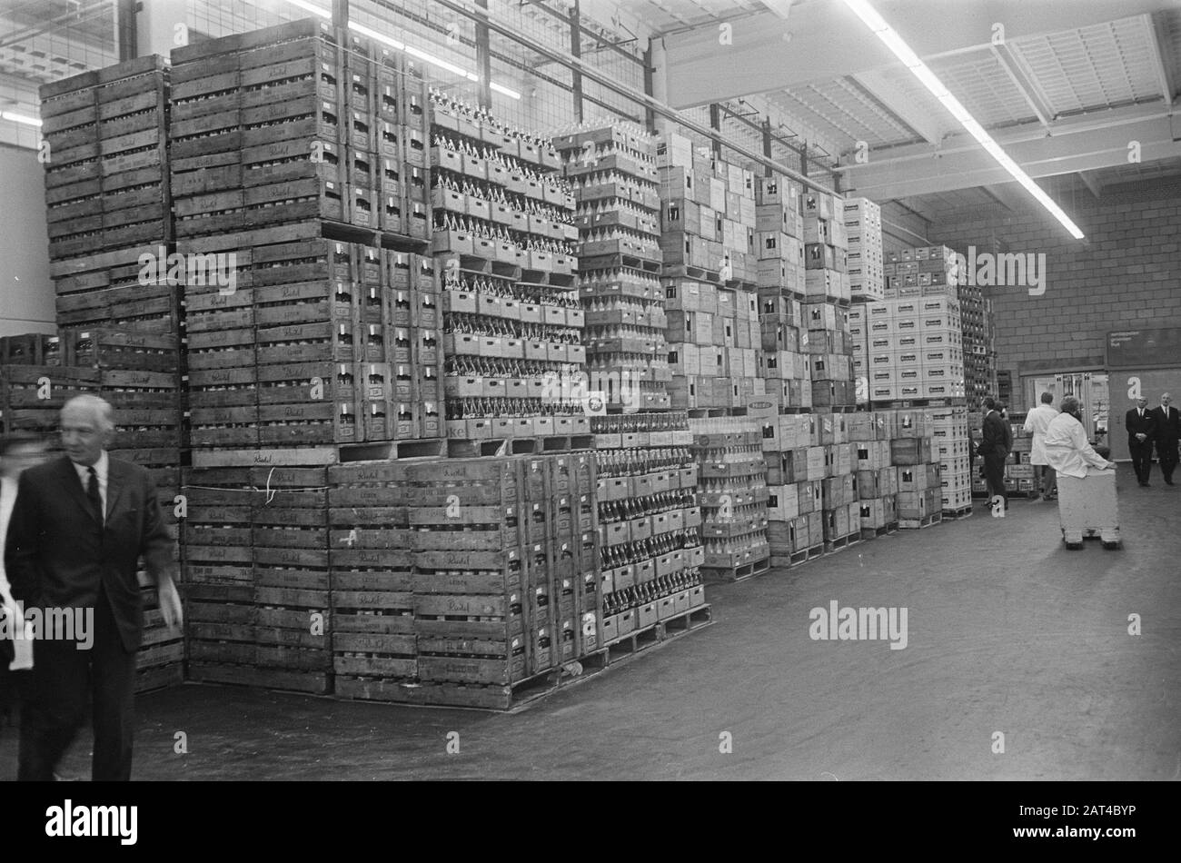 Industrial revolution retail hi-res stock photography and images - Alamy