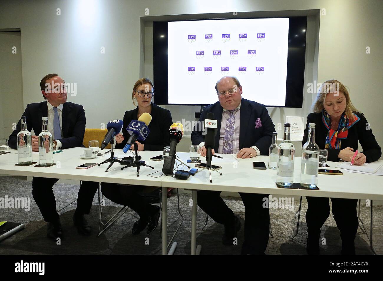 Hogan lovells uk hi-res stock photography and images - Alamy