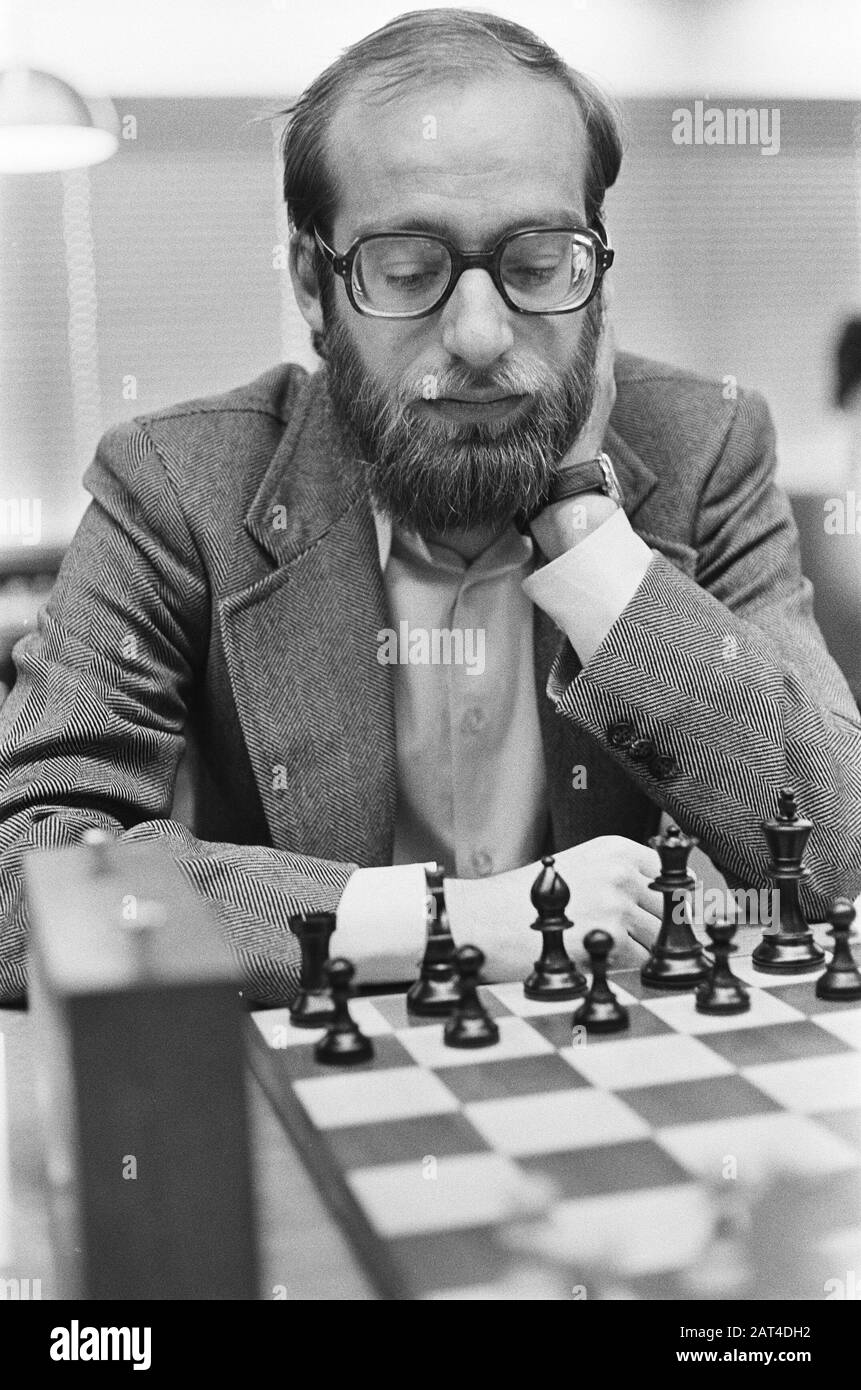 1 9 round Black and White Stock Photos & Images - Alamy