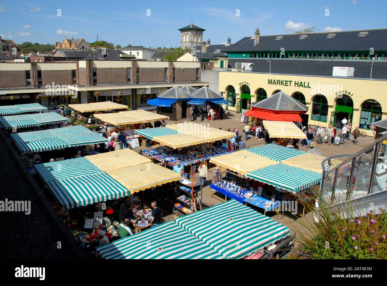 Outdoor market at Newton Abbot, Devon, England Stock Photo - Alamy