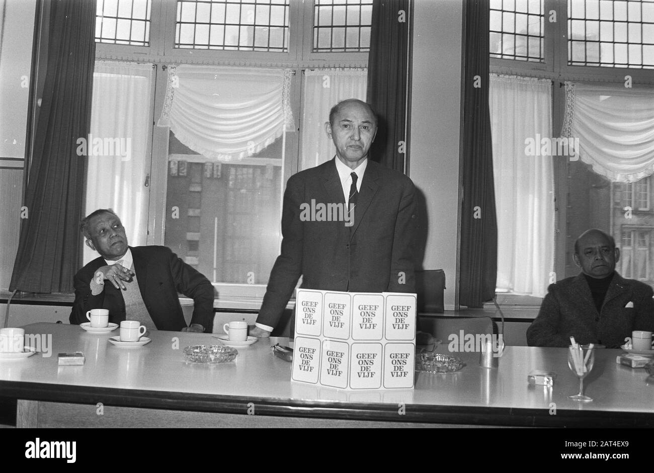 Political parties in the us hi-res stock photography and images - Alamy