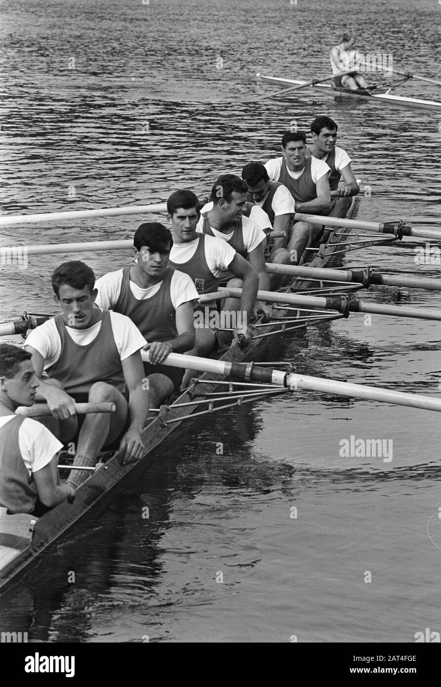 Sports boats Black and White Stock Photos & Images - Alamy