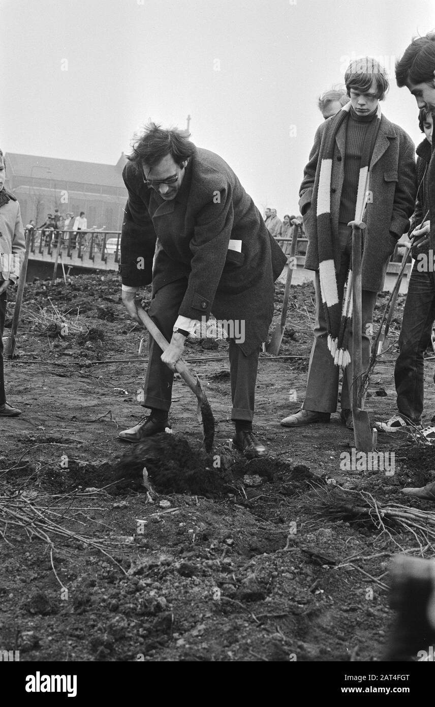 Alderman lammers digs hi-res stock photography and images - Alamy