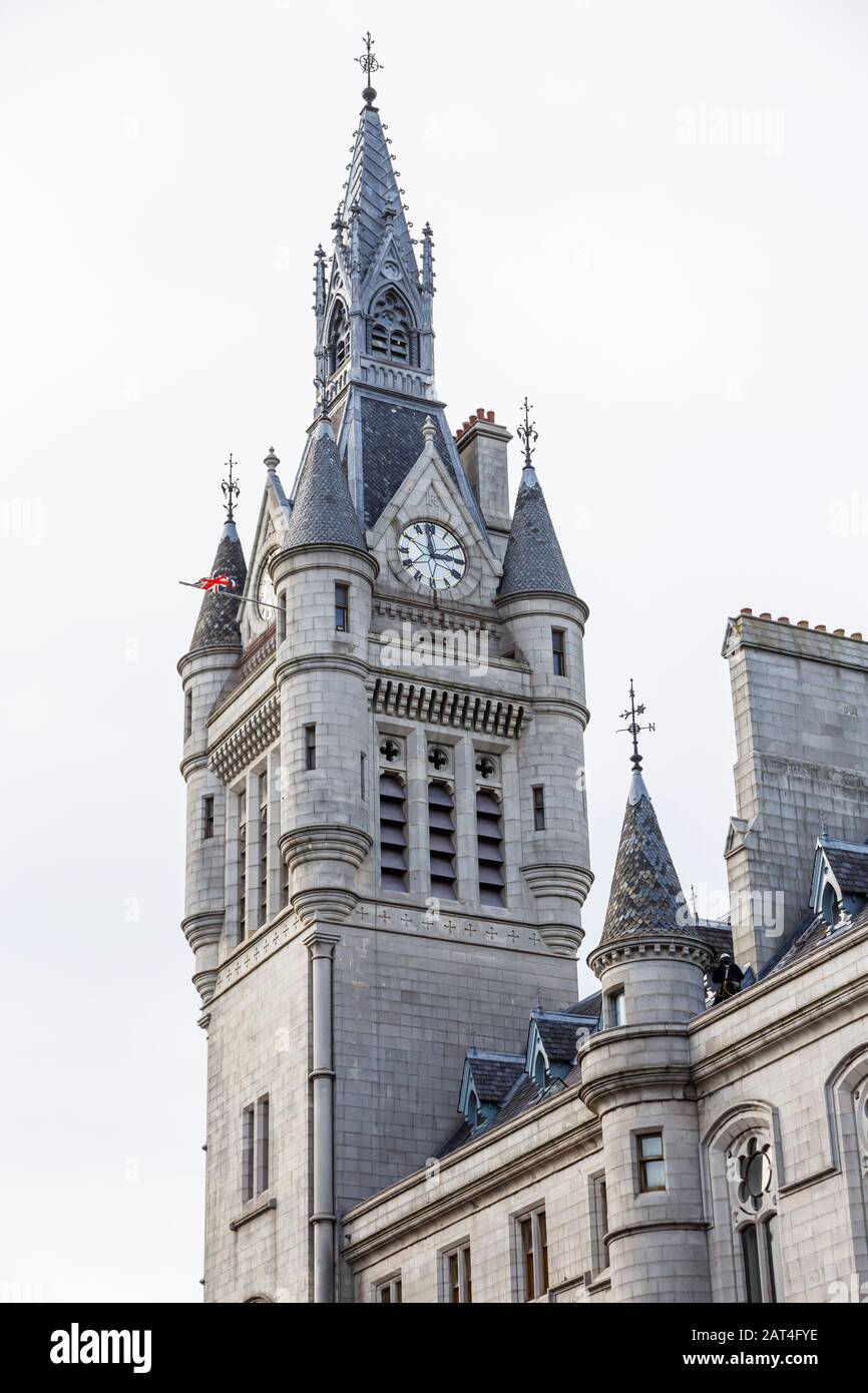 Scottish clock towers hi-res stock photography and images - Alamy