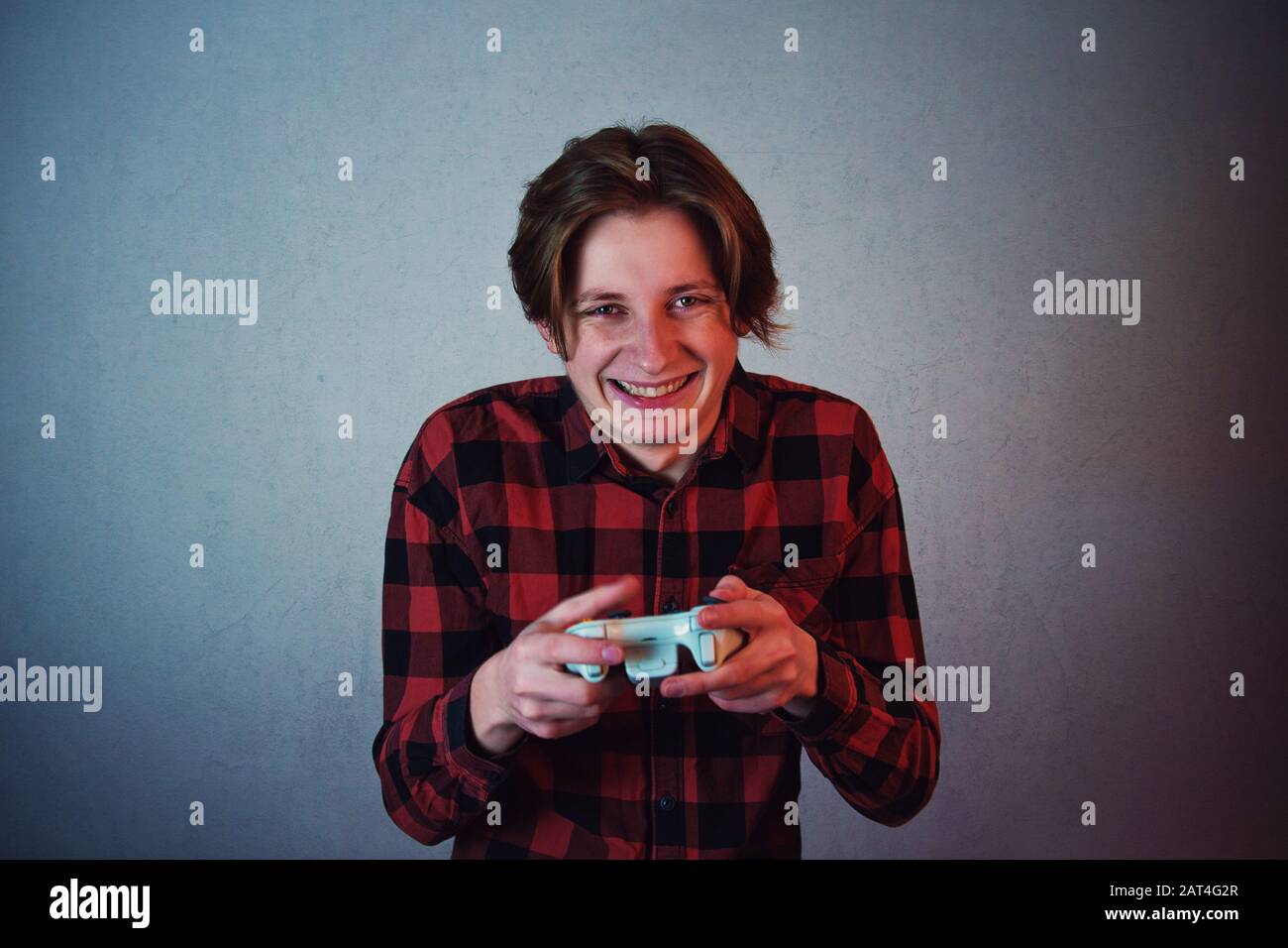 Nerd gamer hi-res stock photography and images - Alamy