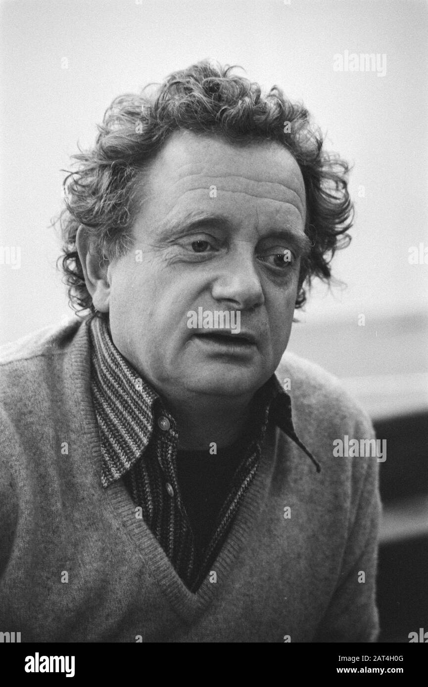 Jan Derksen, opera singer Date: 29 October 1981 Keywords: opera ...