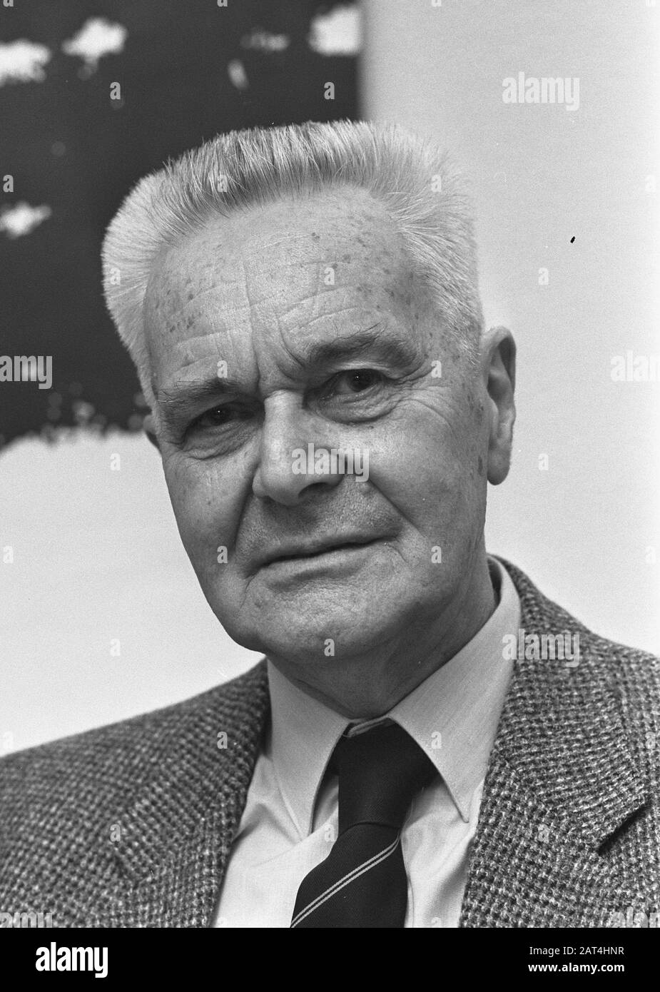 Tinbergen hi-res stock photography and images - Alamy