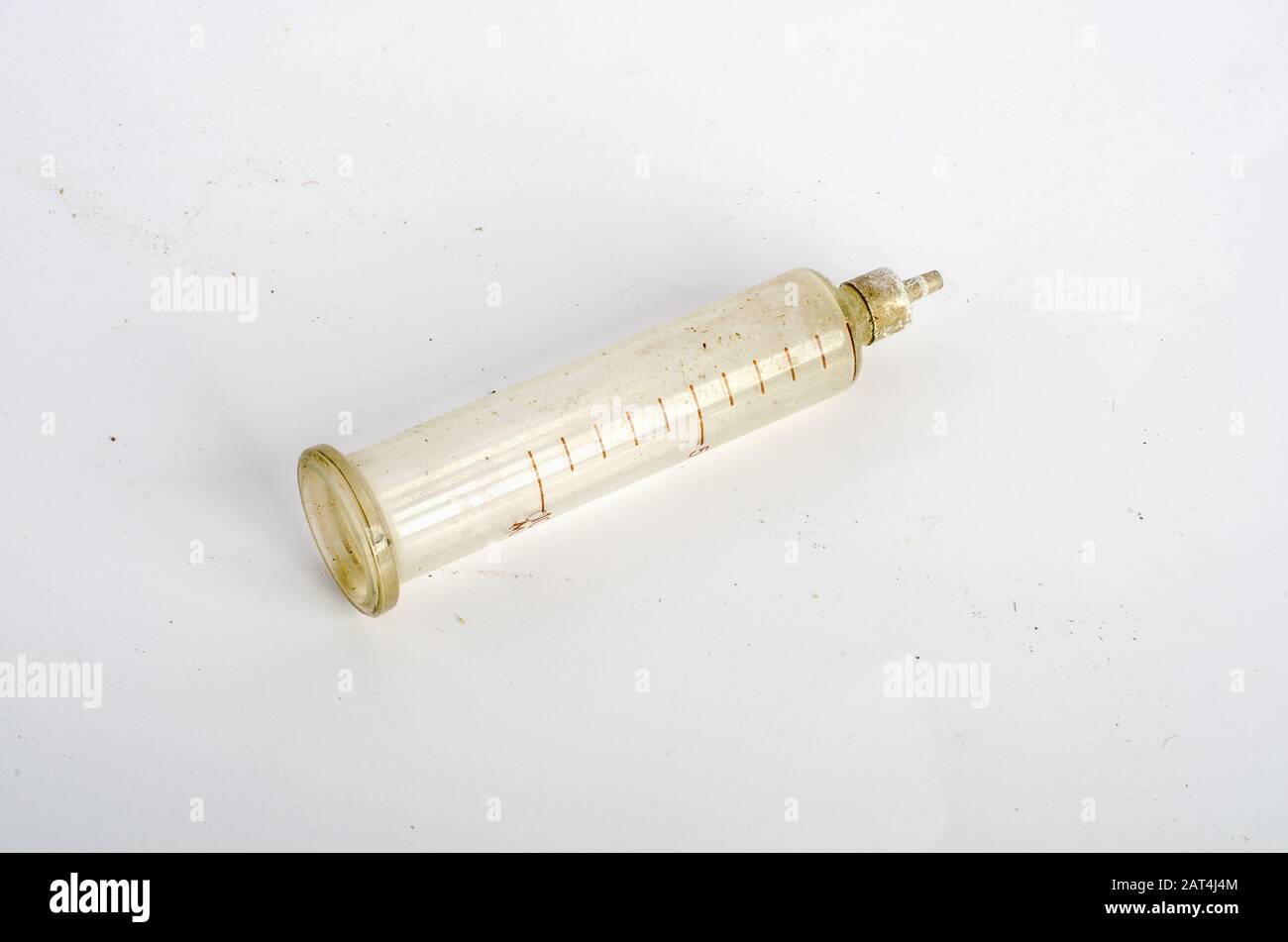 Old medical syringes hypodermic needles hi-res stock photography and ...