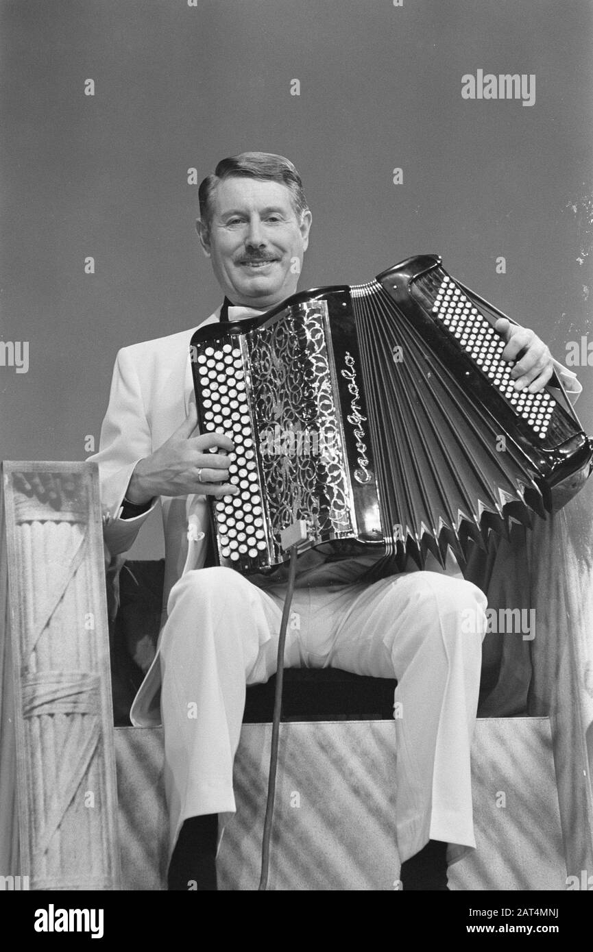 John Woodhouse during TV recording (headline) Date: November 14, 1972 ...