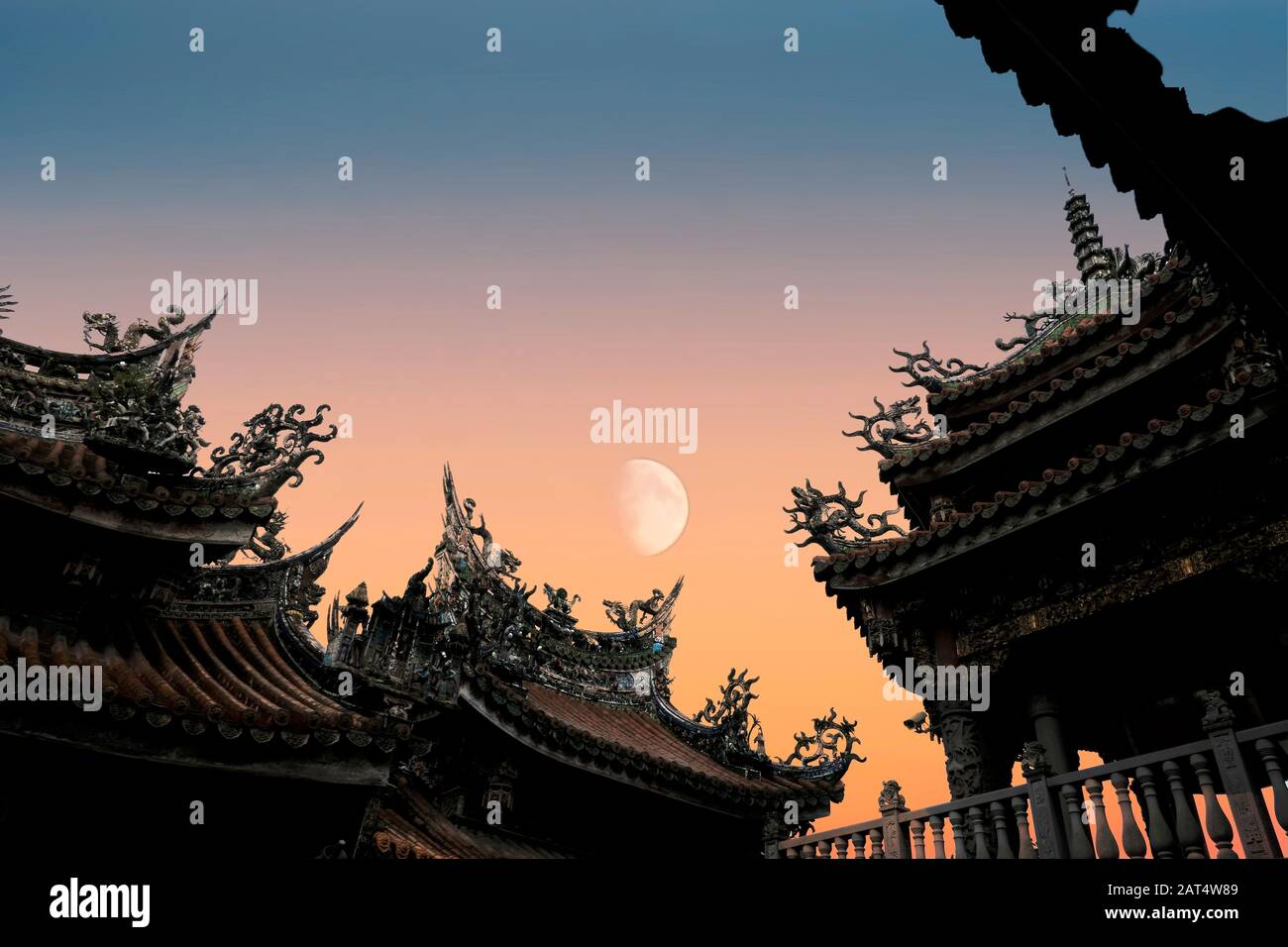 Decorated eaves of the Taoist Zushi Temple located along Sanxia Old ...