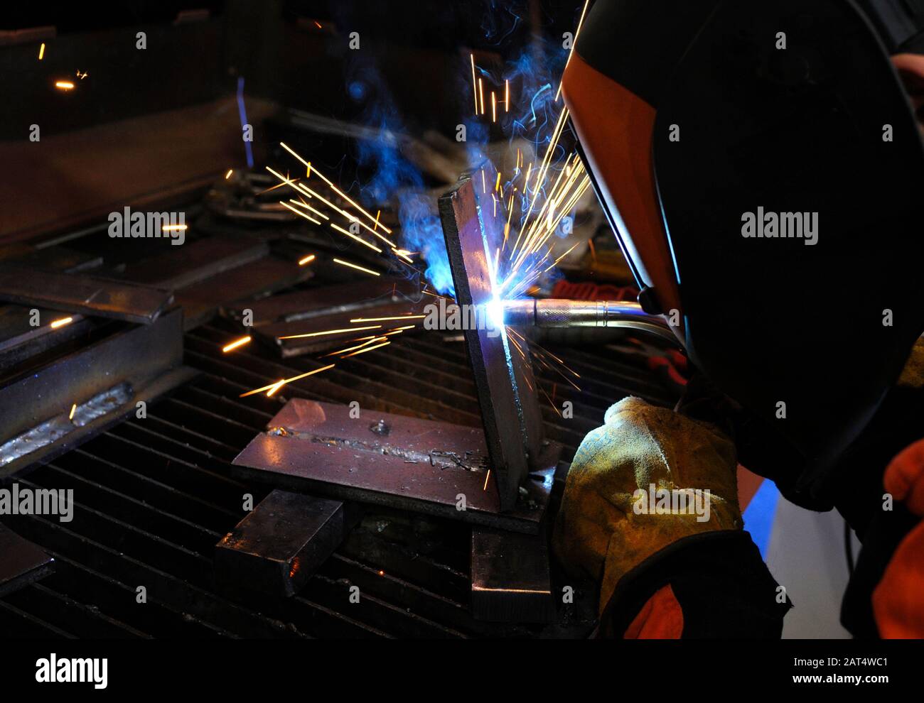 Blank welding hi-res stock photography and images - Alamy