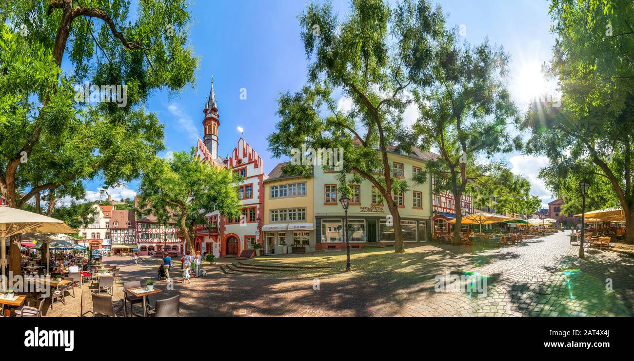 Market with historical city hall, Weinheim, Badische Bergstrasse ...