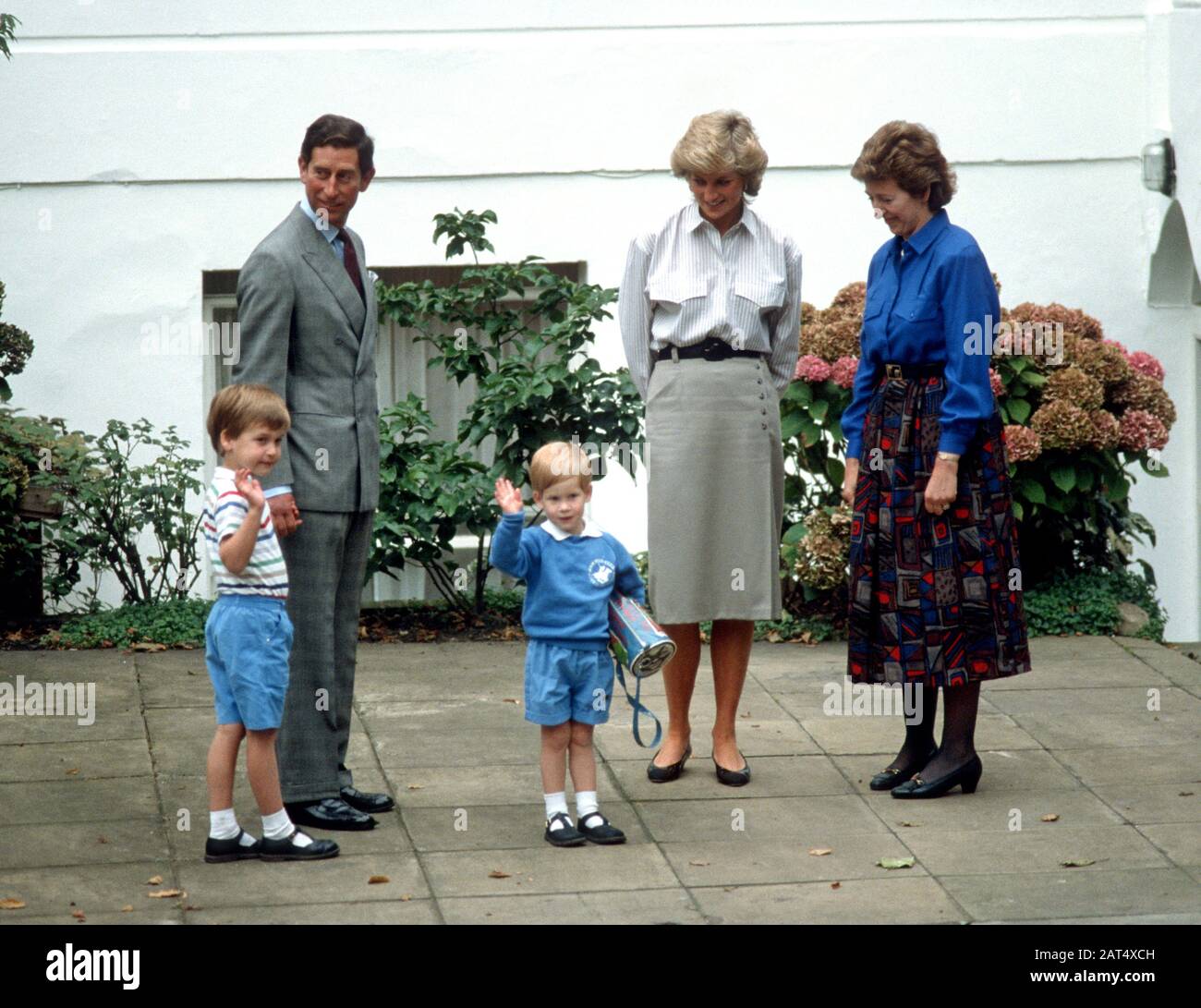 Princess diana prince harry school hi-res stock photography and images ...