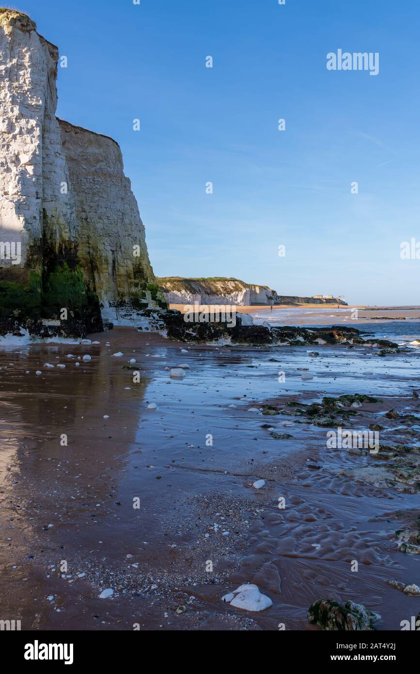 Kent landscape hi-res stock photography and images - Alamy