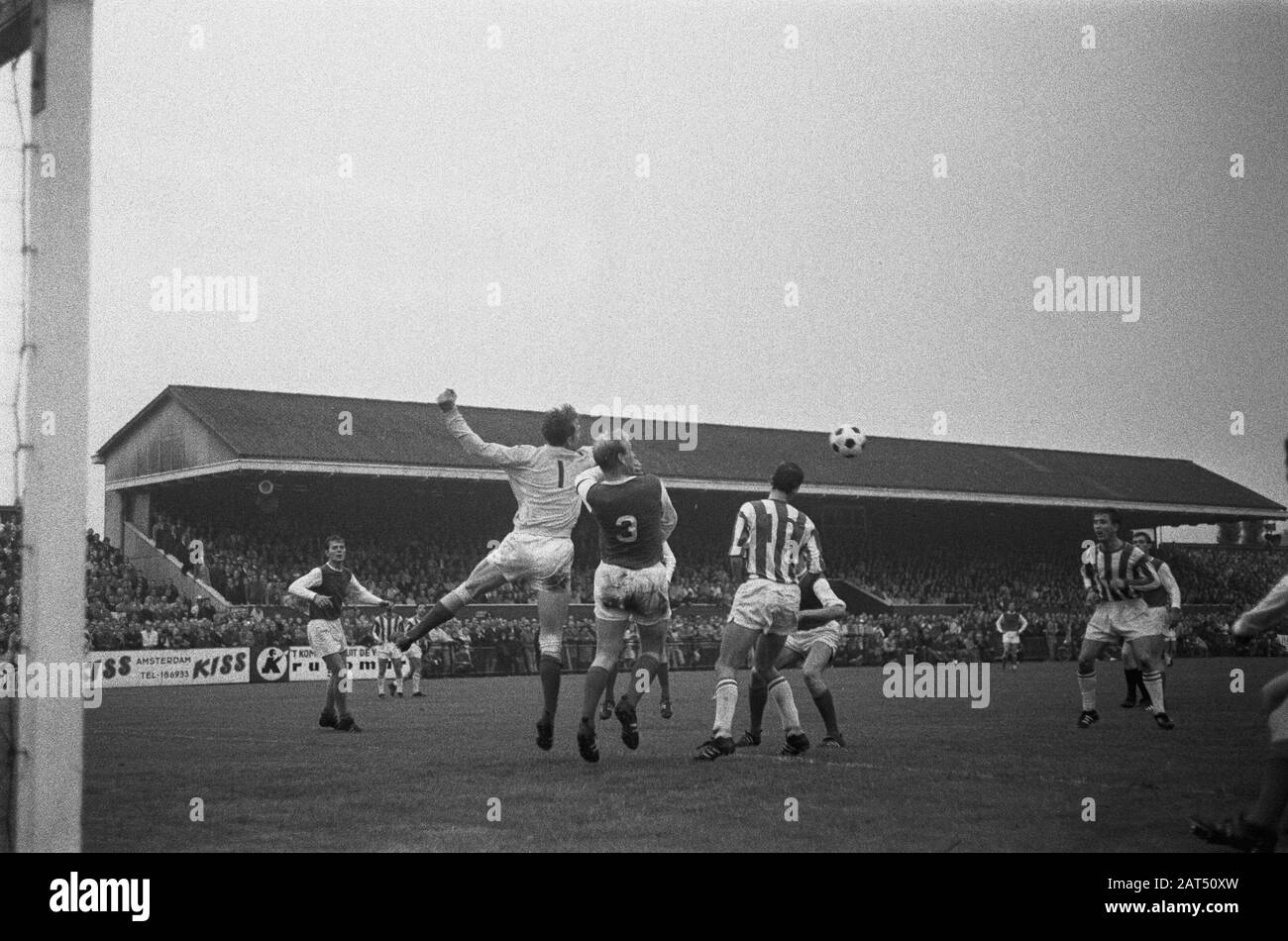 Team dcg Black and White Stock Photos & Images - Alamy