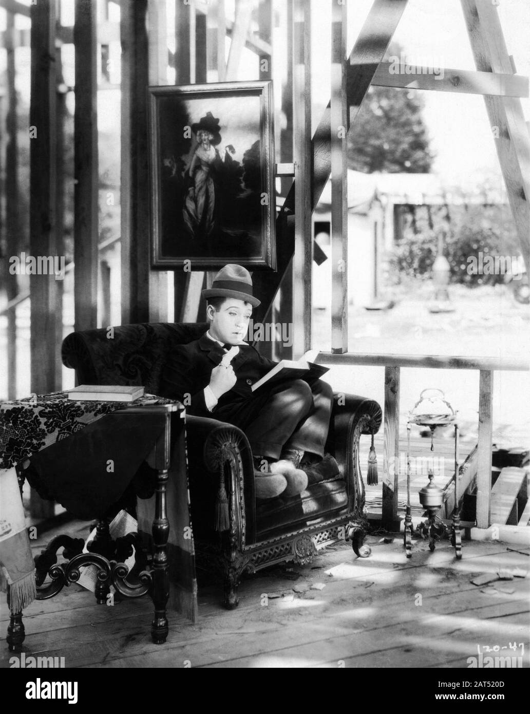 HARRY LANGDON in HEART TROUBLE 1928 directors Harry Langdon and Arthur ...