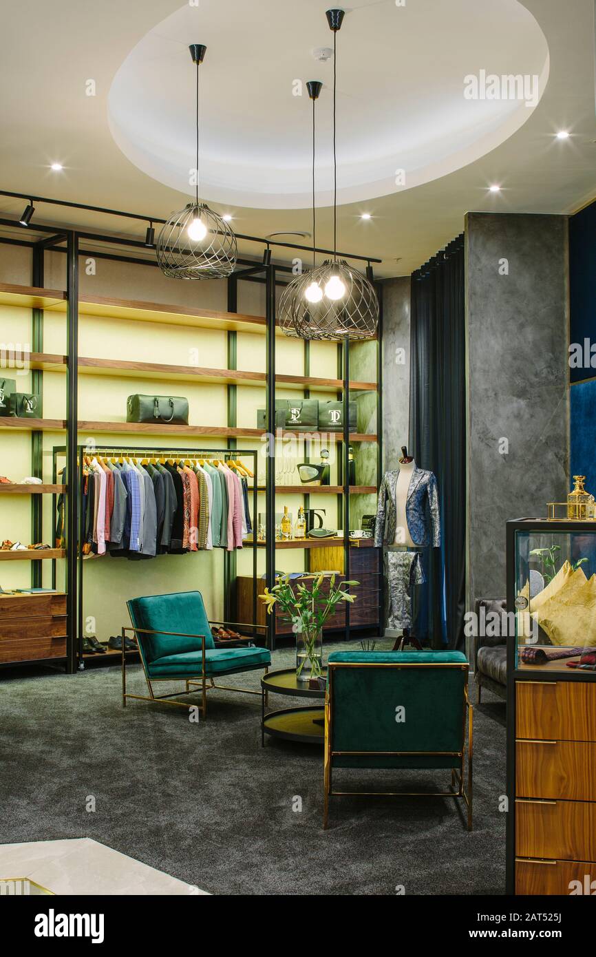 Consulting lounge with custom designed cabinetry. Thaddeus Tailor ...