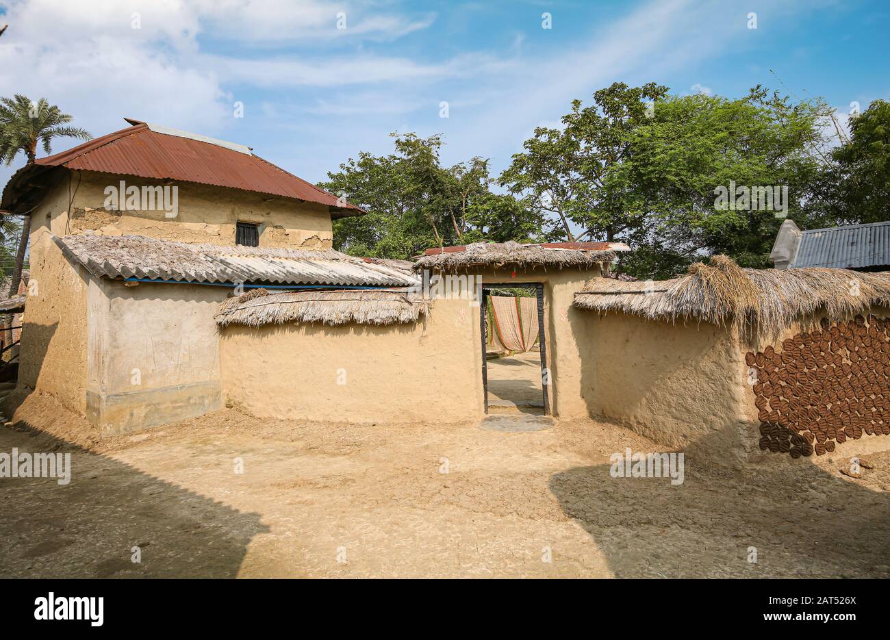 Mud hut village indian hi-res stock photography and images - Alamy
