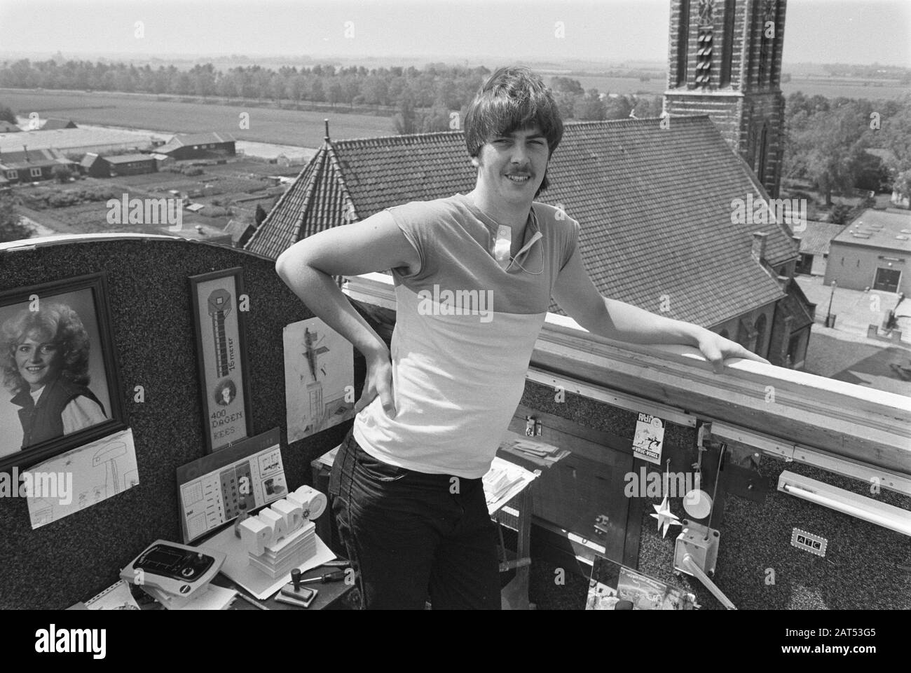 World record post sitting on 400 days brought by Kees Scheffers from ...