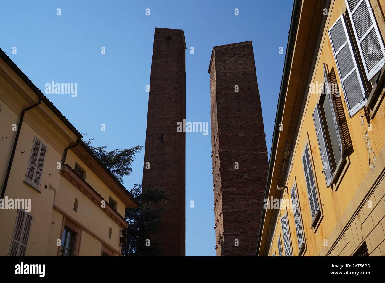 Historic city center, 12th century medieval towers, Pavia, Lombardy ...