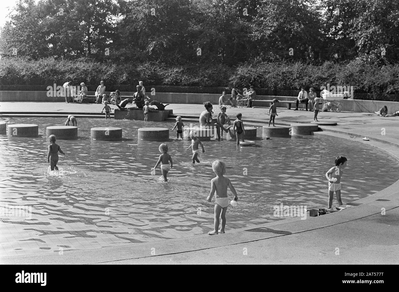 Beatrixpark Children playing in a pond in the Beatrixpark Date ...